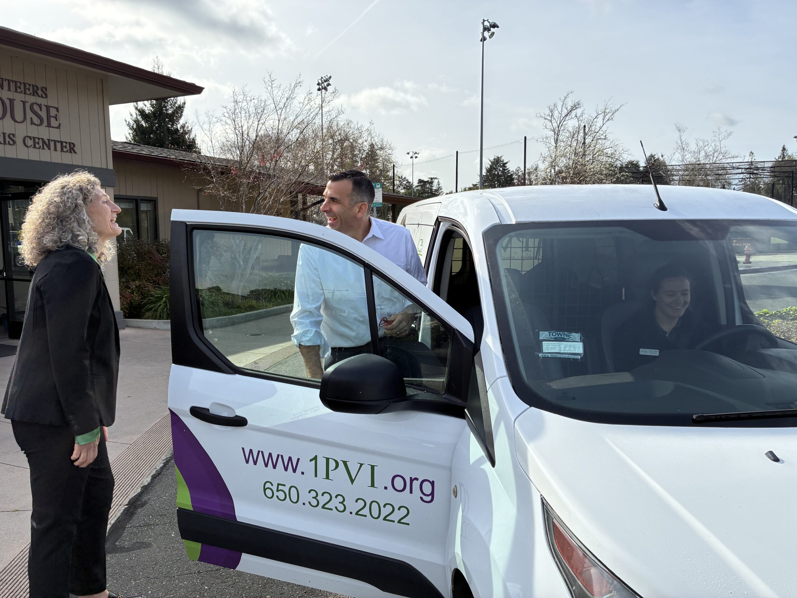 Congressman Sam Liccardo Delivers for Meals on Wheels in Menlo Park - PVI